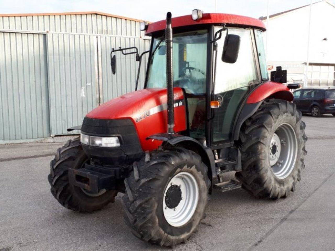Case IH JX 70 Teknik Özellikleri - Bilmeniz gereken her şey