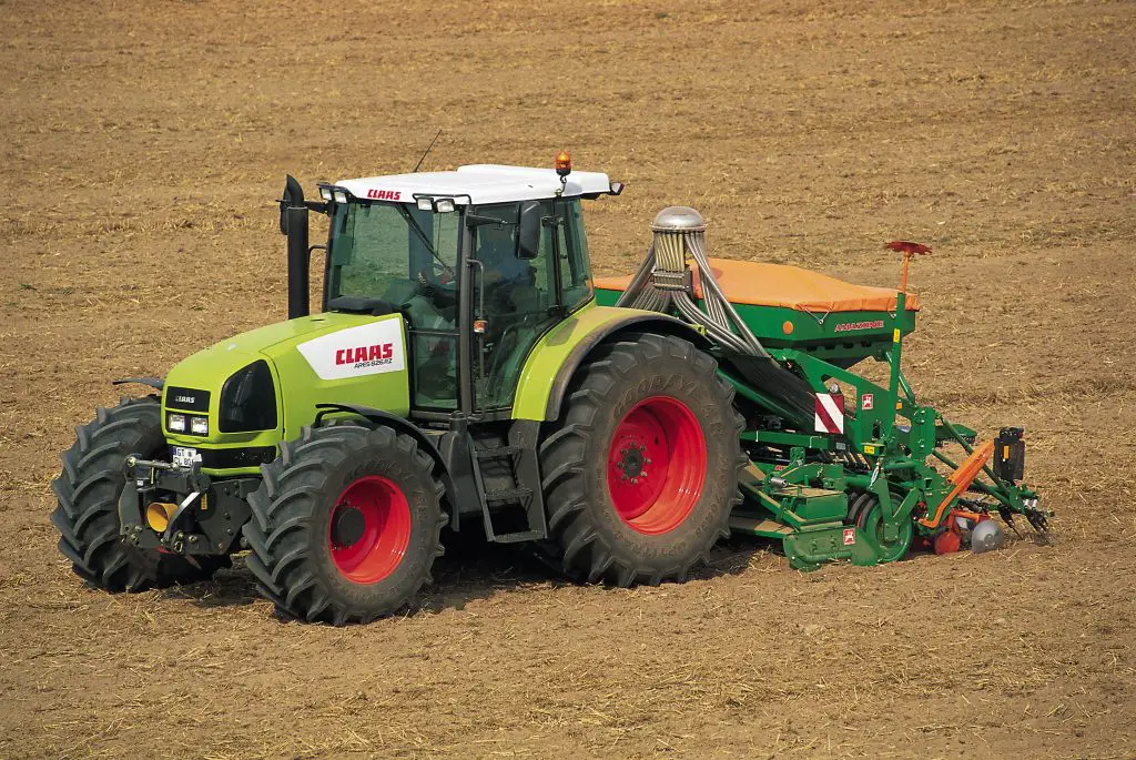 Claas Ares 826 RZ Specifications - Powerful tractor