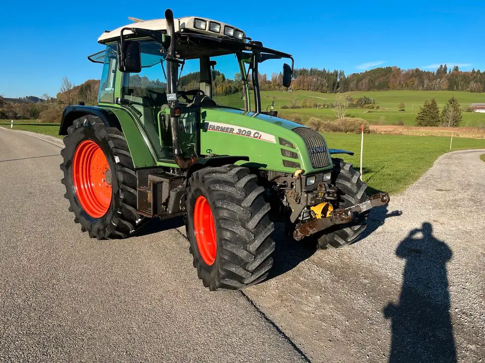 Fendt 309 CI technical data - powerful and efficient tractor details
