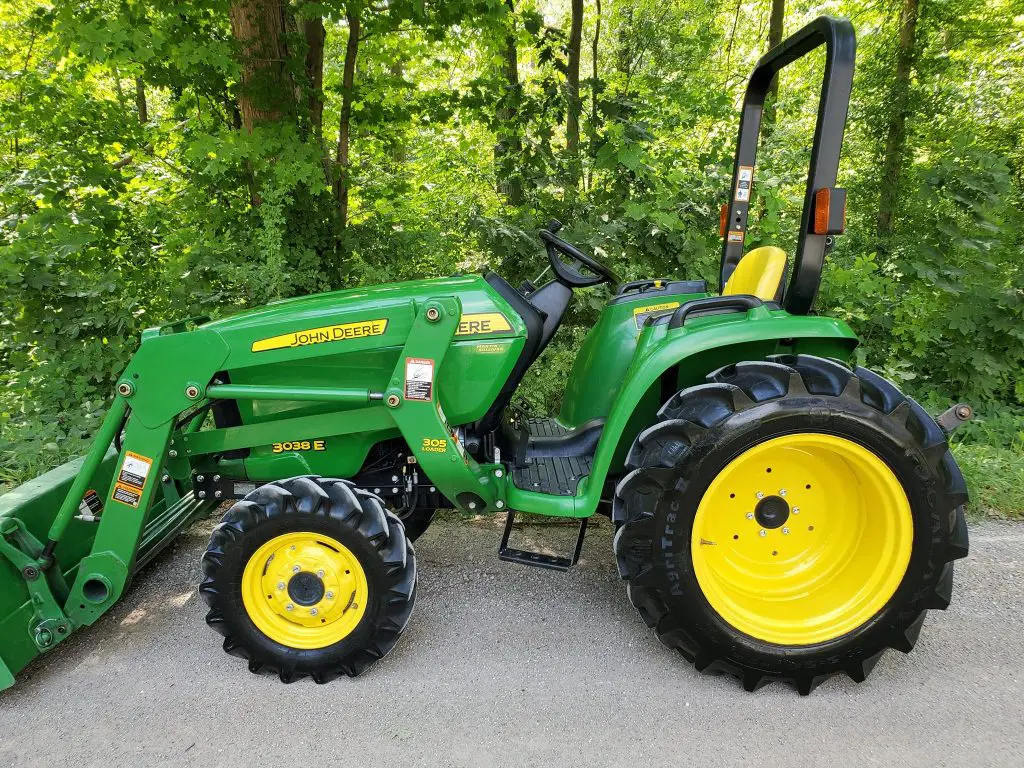 John Deere 3038E Specifications - Powerful Compact Tractor