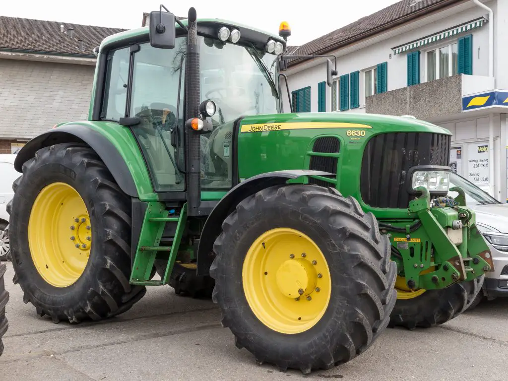 John Deere 6630 Specifications