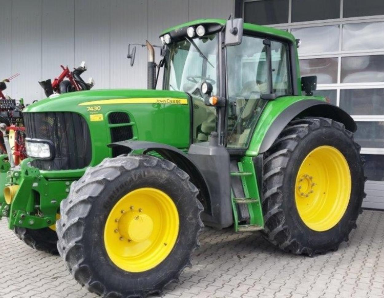 Datos técnicos de John Deere 7430: todas las especificaciones de un vistazo