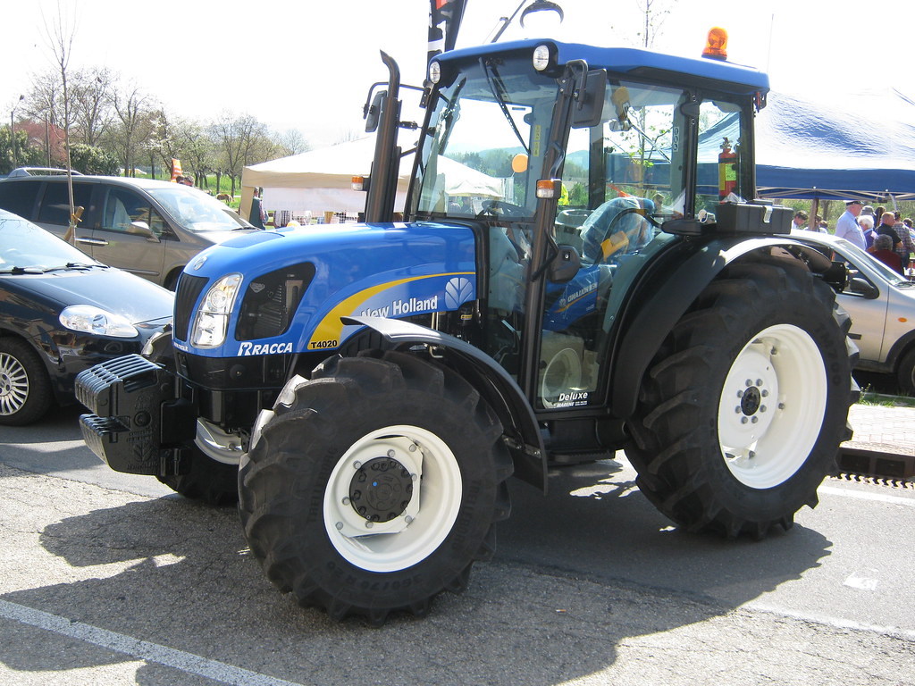 Datos técnicos New Holland T4020 - potencia, dimensiones y peso