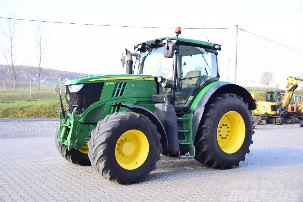 Especificaciones de John Deere 6170 - Tractor potente para trabajos ...