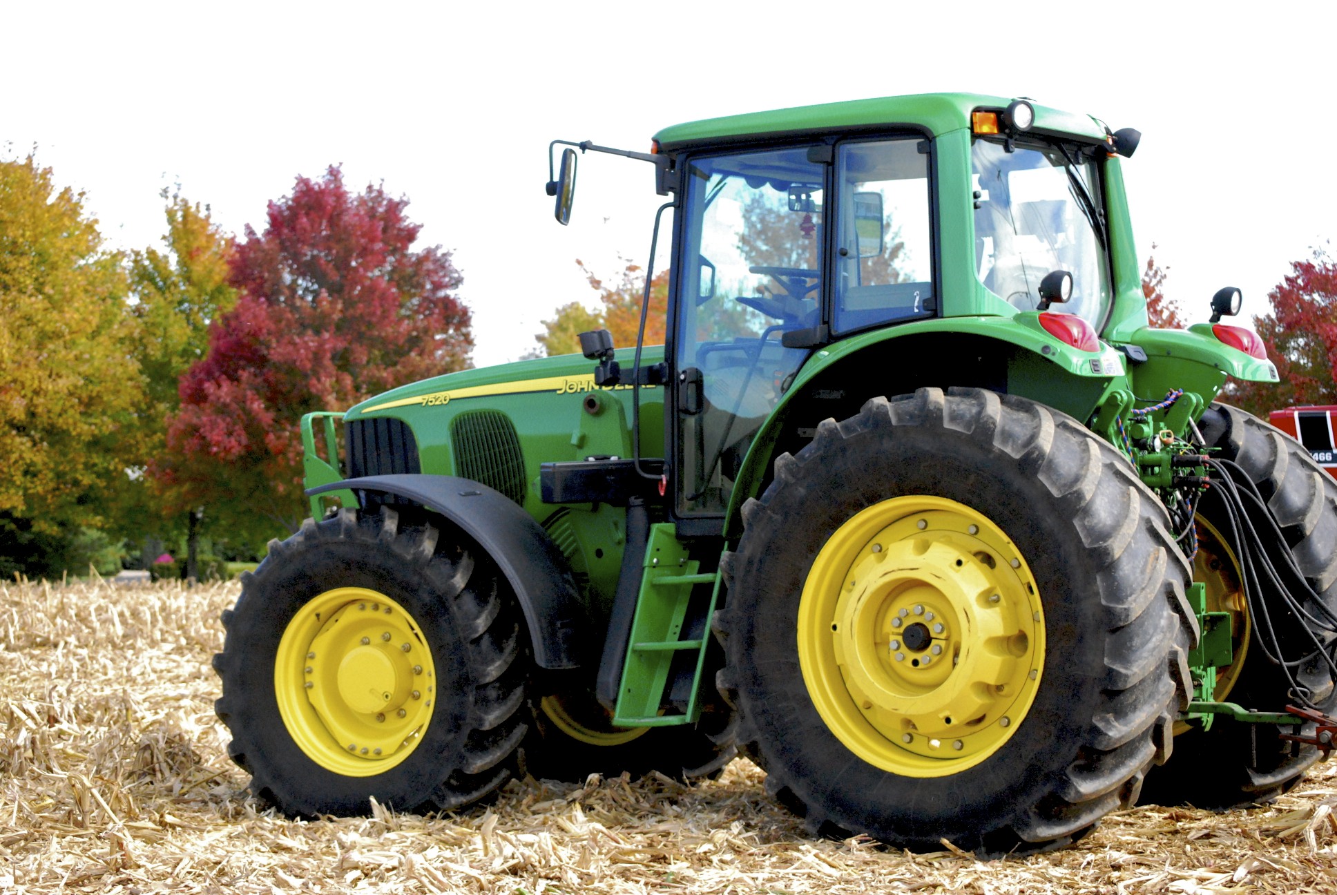 John Deere 7520 technical data - focus on powerful agricultural machinery