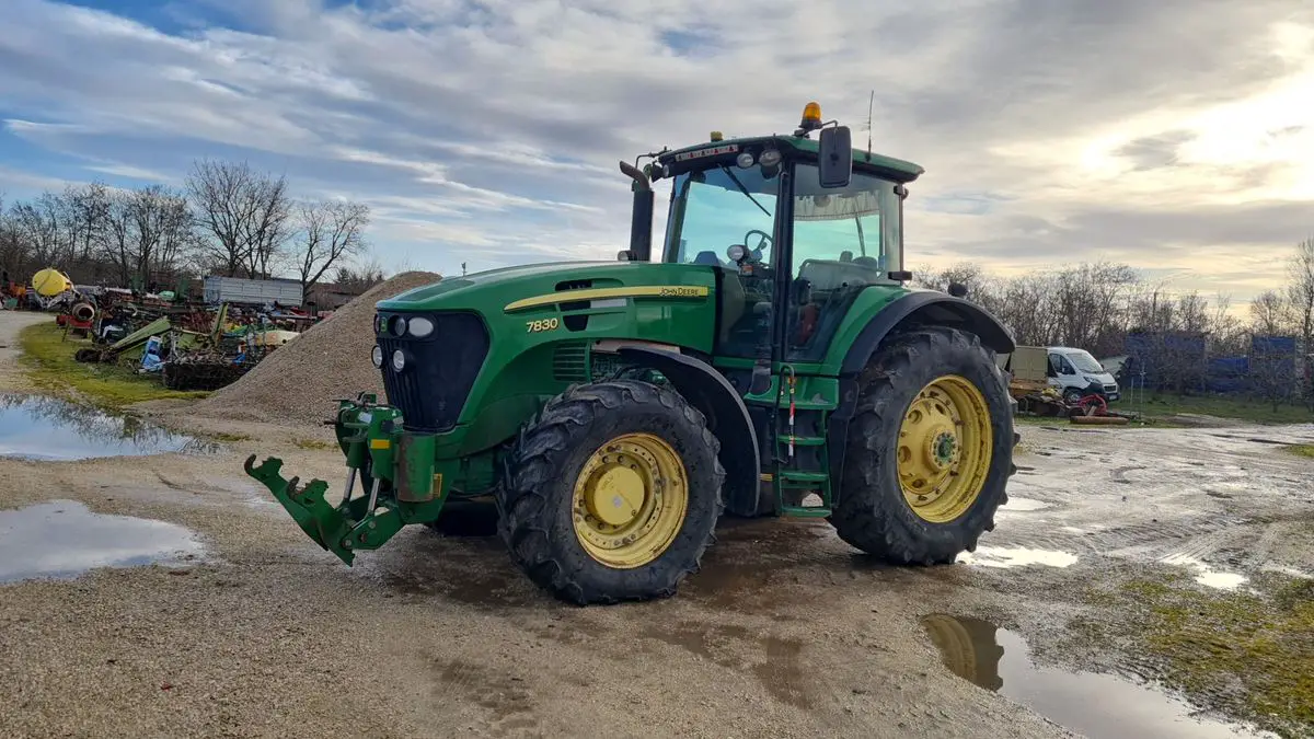 John Deere 7830 Specifications